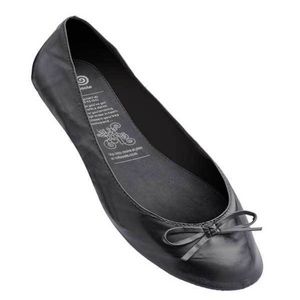 ROLLA'S | Shoes | Nwot Rollasole Back To Black Fold Up Ballet Flats ...